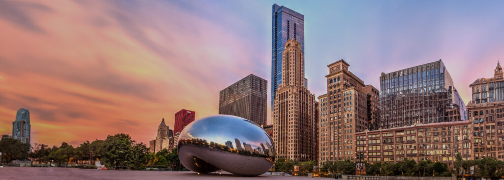 Living in Chicago: A Guide to City Life | Tips and Insights